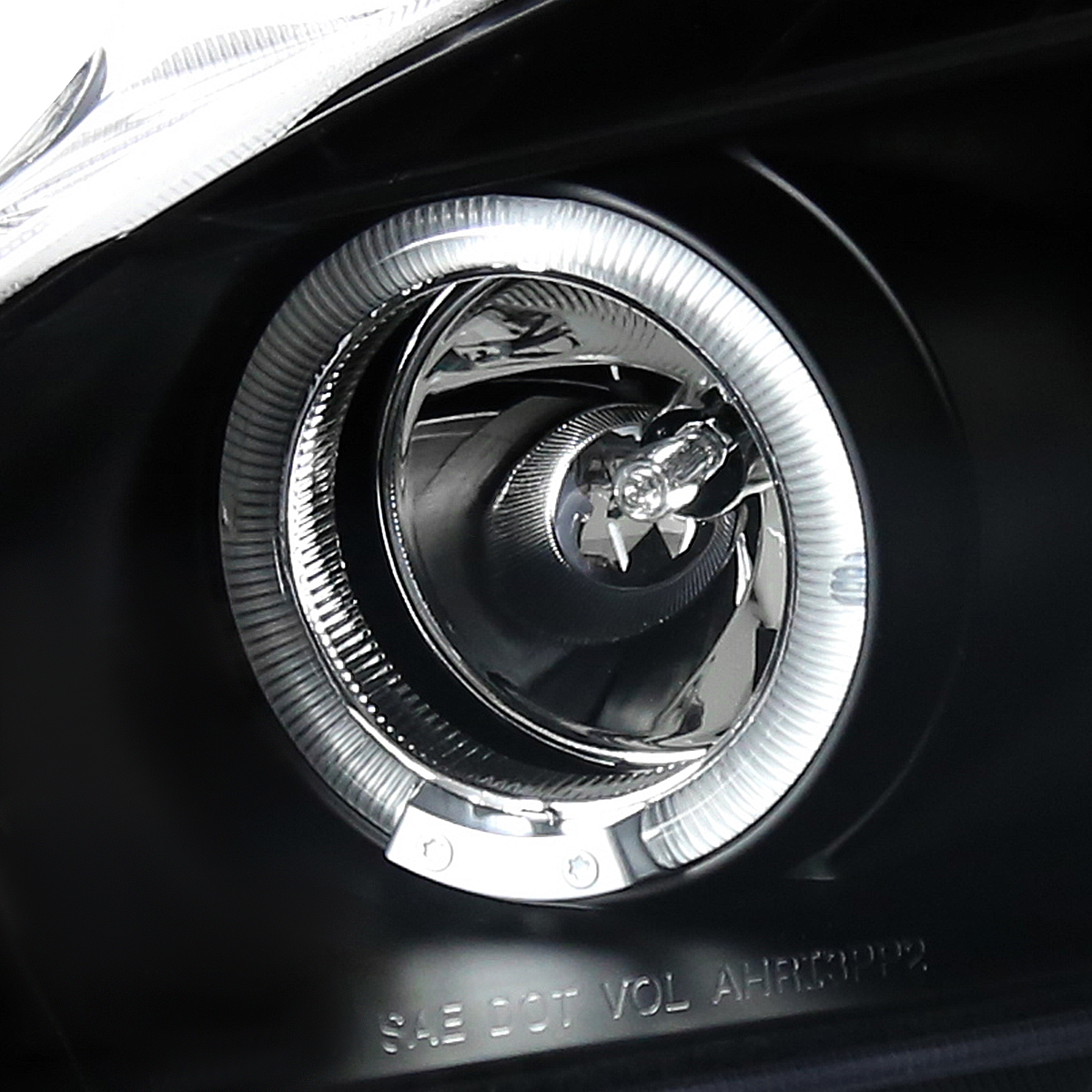 Spec-D 04-09 Honda S2000 AP2 LED DRL & Halo Projector Headlights - Black