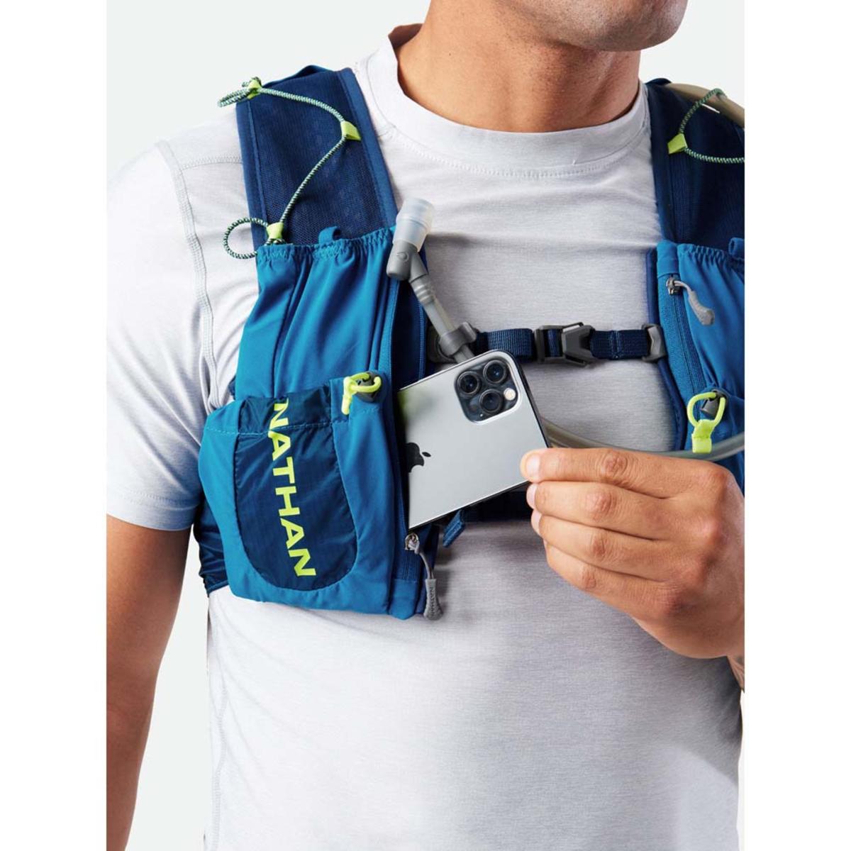 Nathan Vapor Air 3.0 7 Liter Hydration Vest - The Warming Store