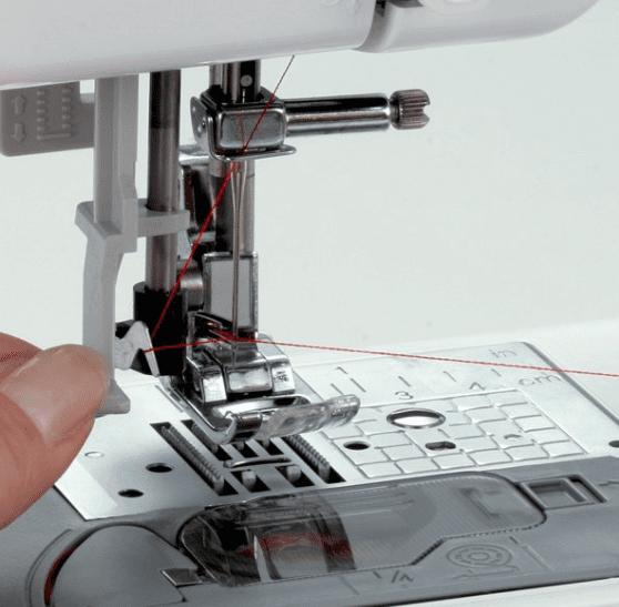 Brother sewing machine CE1125prw