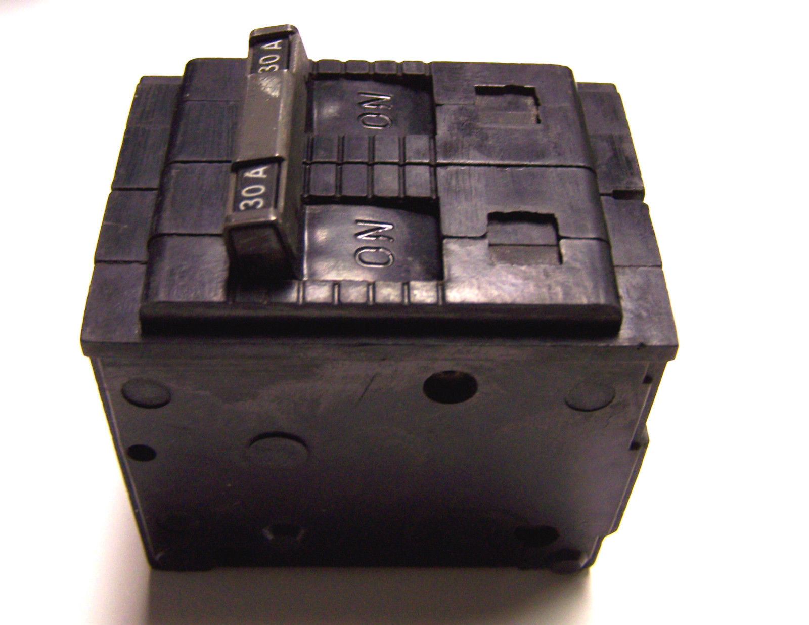General Electric 2P TQL Type Circuit Breaker TQL2130 (used)