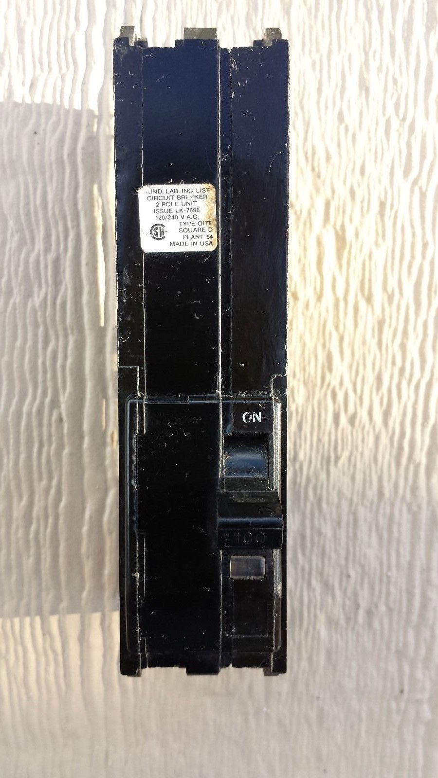 Square D 100A/240V Q1 2100 Square D Main Breaker (used)