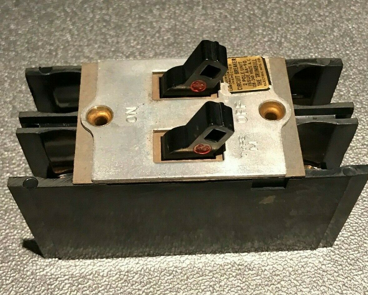 Trumbull Type M Breaker - 2 - 20a 1 pole - 2 pole format - Tandem ...