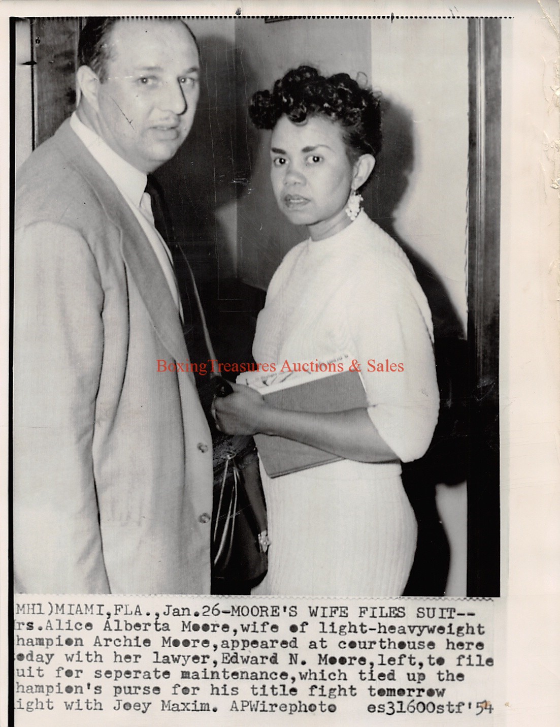 1954 Boxing ARCHIE MOORE Wife Files Separation Suit Vintage Photograph ...