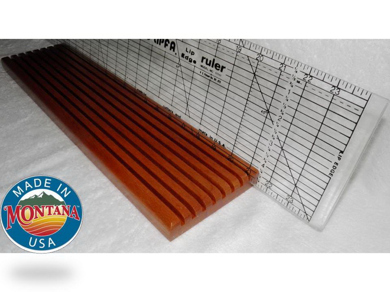 QUILTING RULER HOLDER, 8 SLOT, SOLID MAHOGANY. (0804201305)