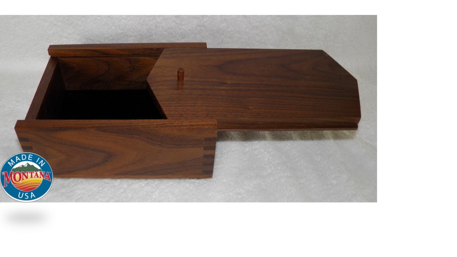 TRINKET OR KEEPSAKE BOX, SLIDING LID, SOLID WALNUT. (0417201707)