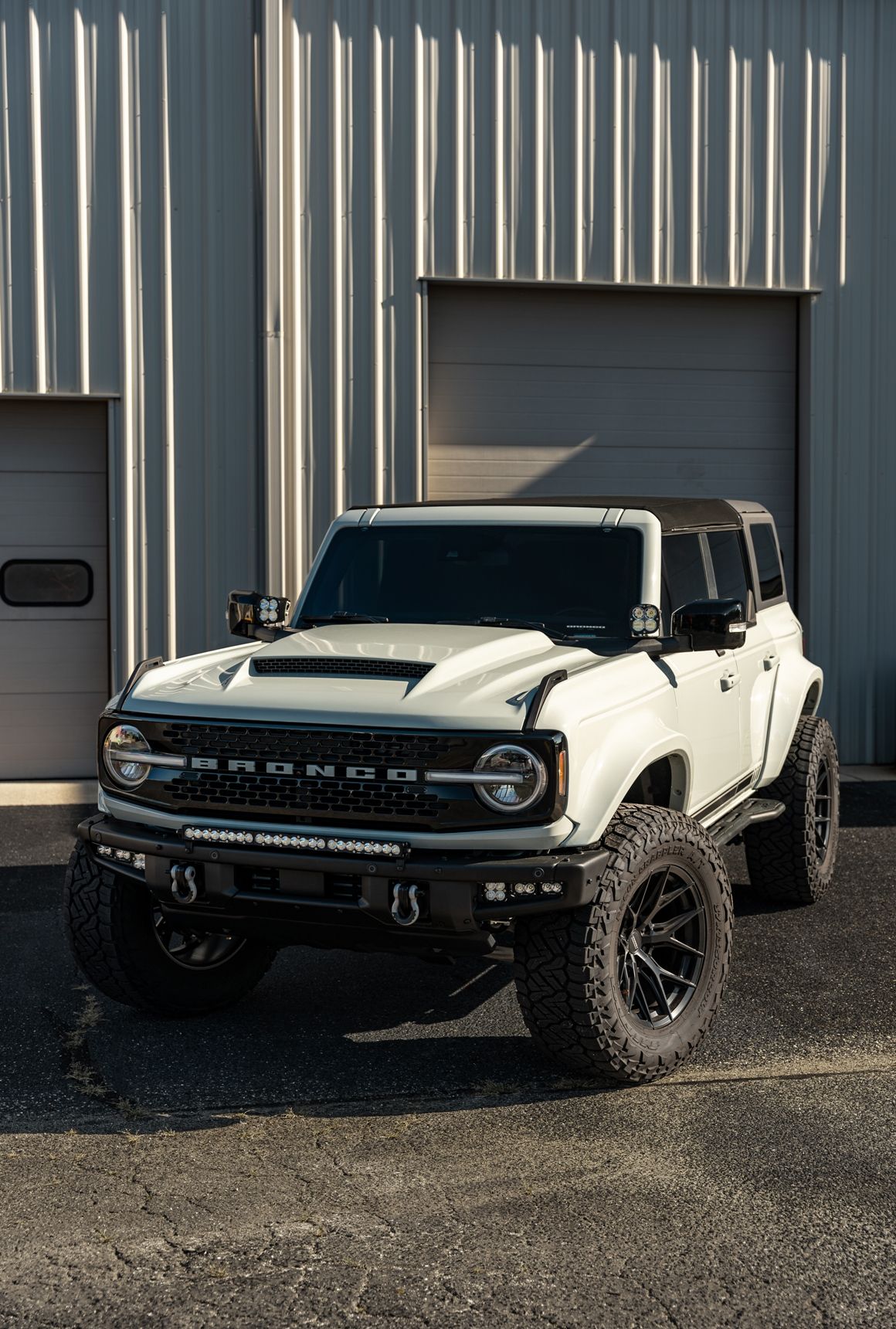 2021-2024 Bronco Stalker Hood