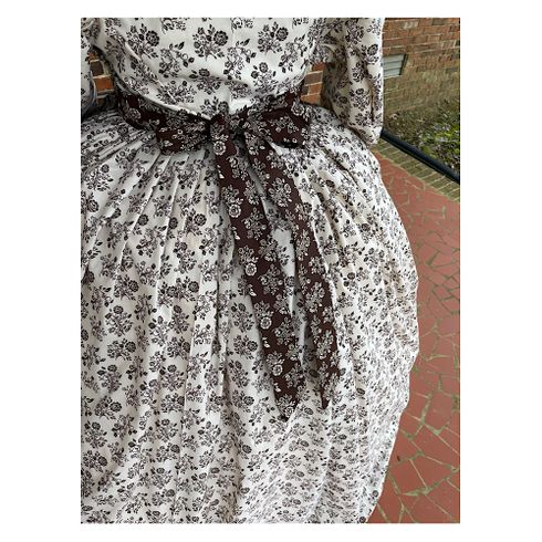 Chocolate Brown w/Natural Floral Civil War Pinner Apron