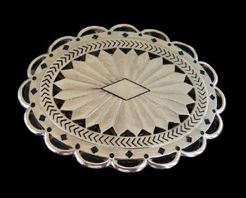 CLASSY FLOWER FLORAL BELT BUCKLE