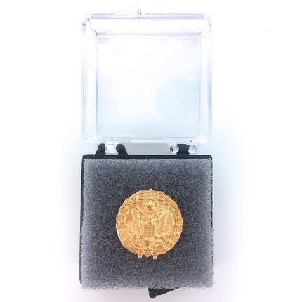 5/8 Inch 24K Gold Plated Federal Service Retirement Lapel Pin