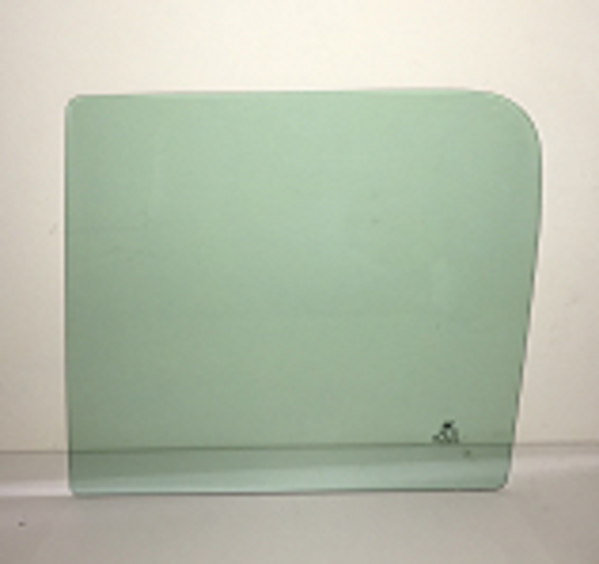 Rear Door Glass Passenger Side Chevrolet Suburban 4 Door Utility 1981-1991