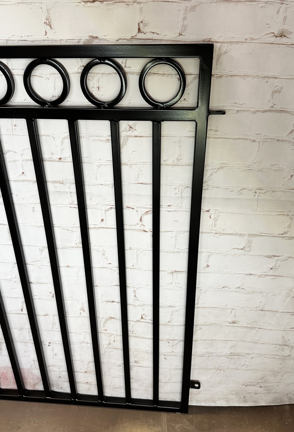 4't Wrought Iron Flat Top Circle Entrance Gate - Entry Gates & Fencing ...