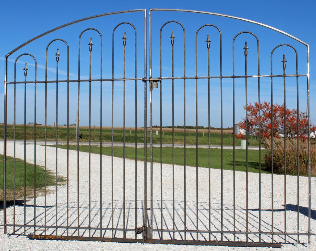 Large Center Divide Driveway Entrance Gate 5't x 8'w - 5' Tall Wrought ...