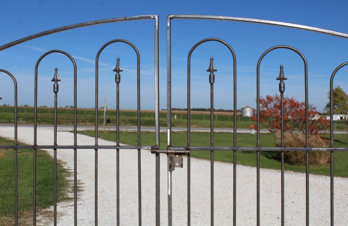 Large Center Divide Driveway Entrance Gate 5't x 8'w - 5' Tall Wrought ...