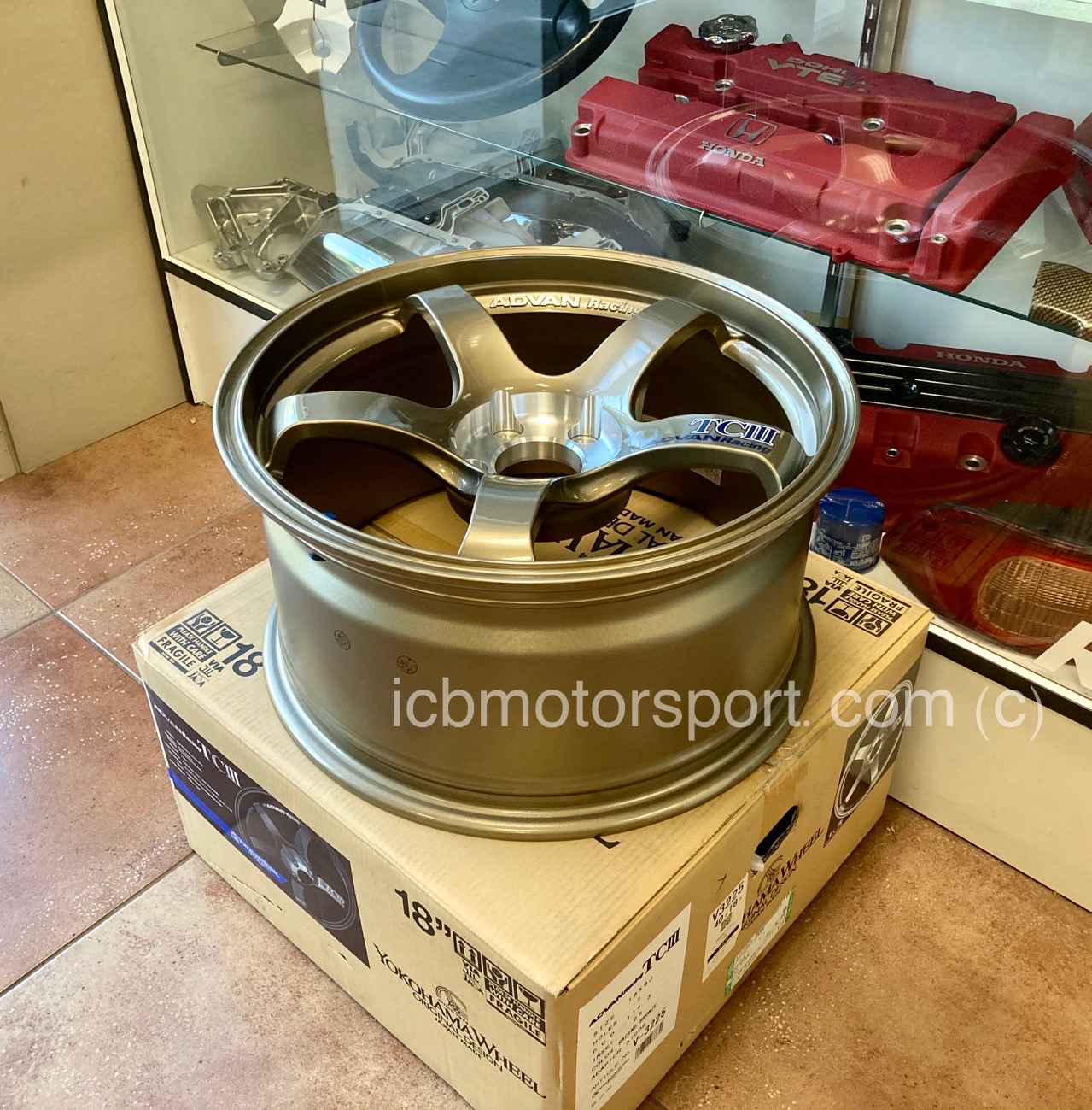 ADVAN TCIII 18X9 5X1143 +25 Offset Racing Bronze