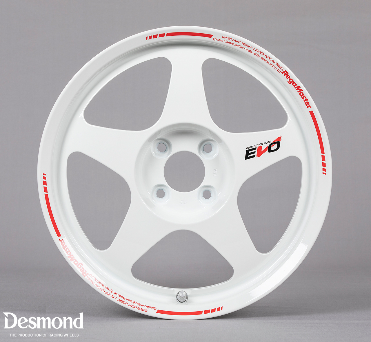 Desmond Regamaster EVO II 16X7 5X114.3 +38 Offset Gloss White