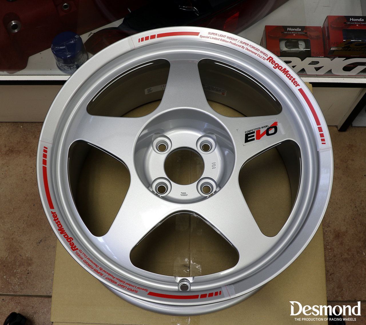 Desmond Regamaster EVO II 16X8 4X100 +35 Offset Gloss Silver Pre-Order