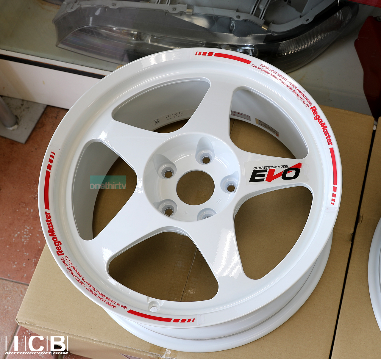 Desmond Regamaster EVO II Tarmac Model 17X8 +35 Offset 5X114.3 Gloss White Silver Satin Black ...