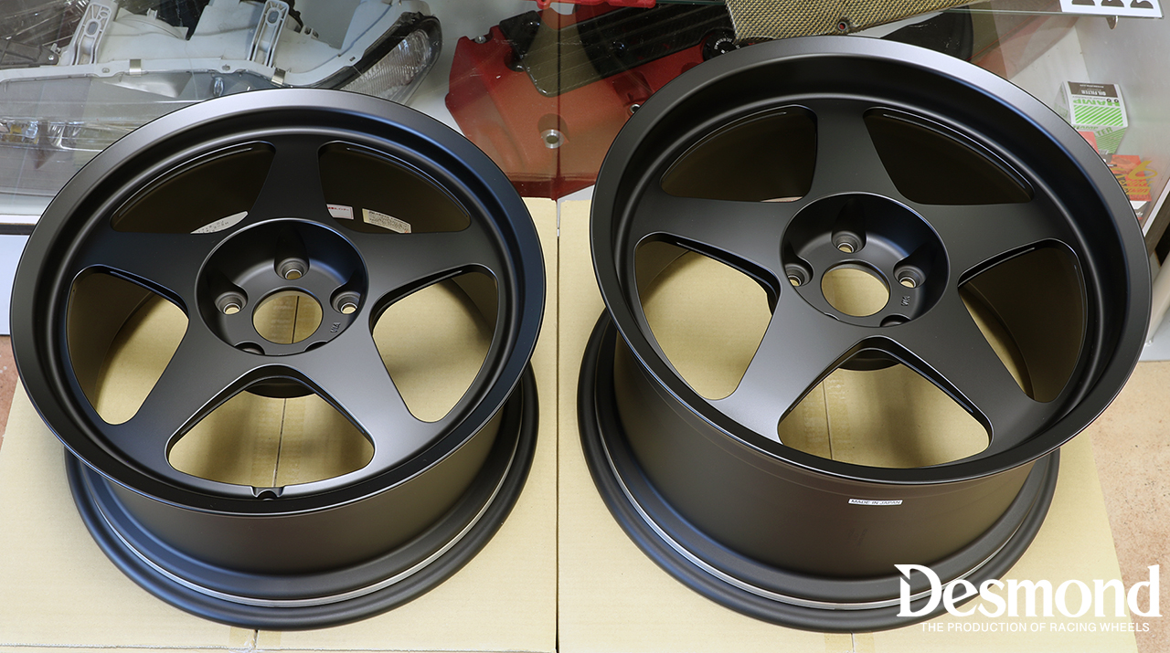 Desmond Regamaster EVO II Tarmac Model 17X8 +35 18X10.5 +42 Offset 5X114.3 NSX NA1/2 Satin Black