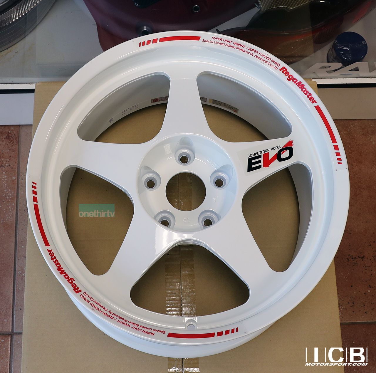 Desmond Regamaster EVO II Tarmac Model 17X9 5X114.3 +15 Offset Gloss White