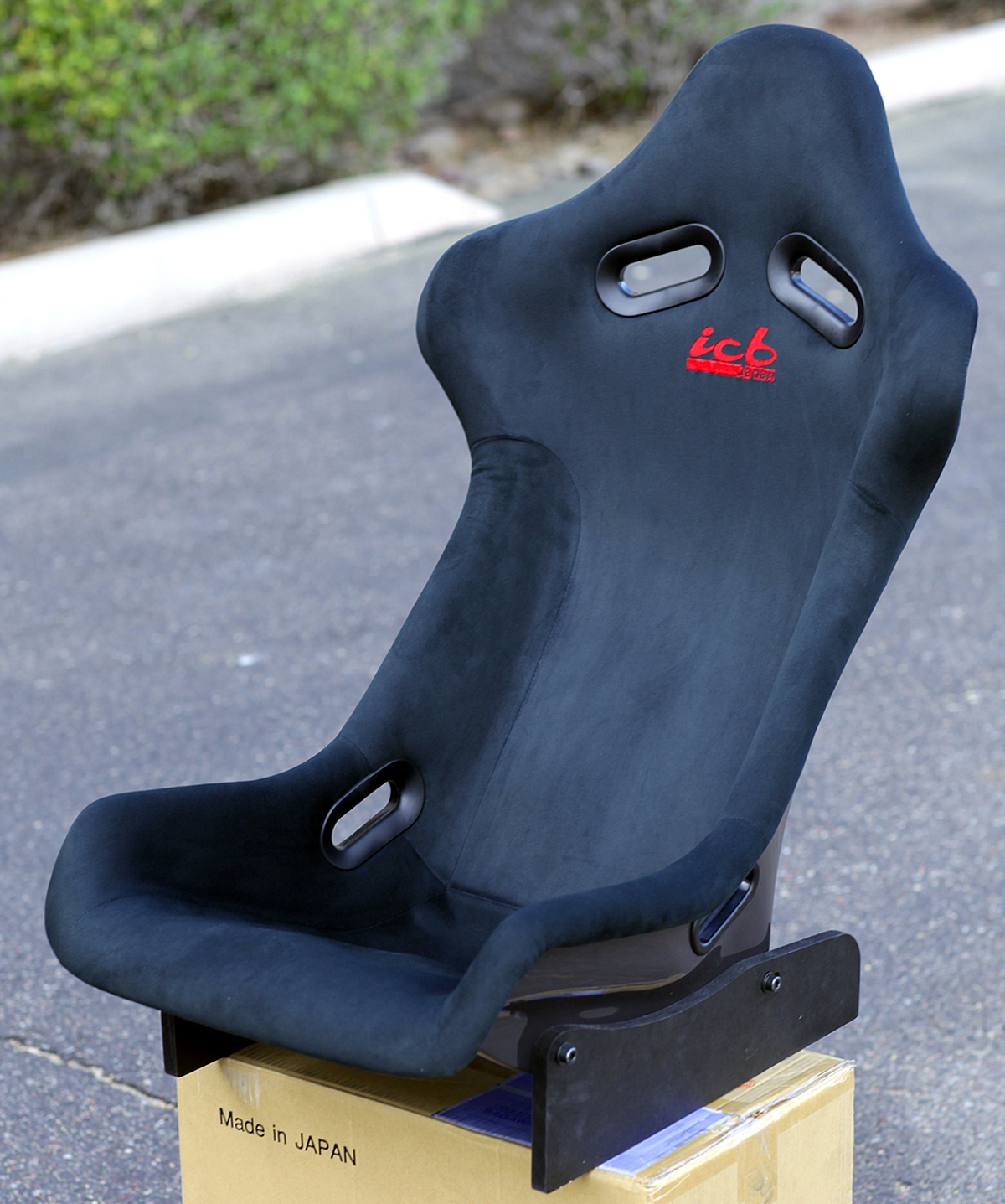 ICB Japan Pursuit MK I Full Bucket Seat Black Alcantara FRP Back Pre-Order