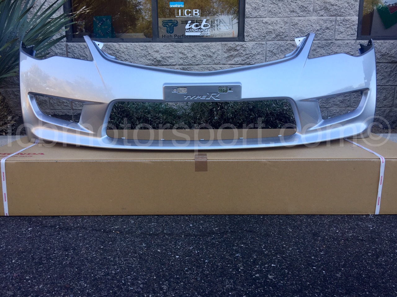 JDM Honda Civic Type R FD2 Front Bumper NH0 Champ White (options: Mugen ...