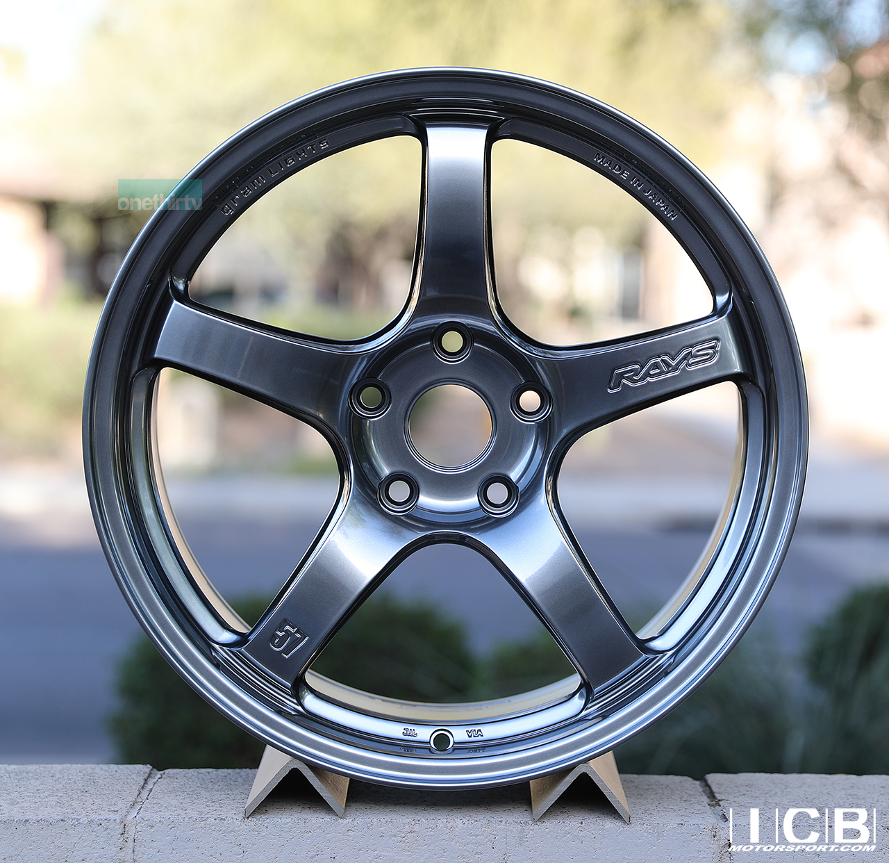 Rays Gram Lights 57CR 18X9.5 5X120 +38 Offset Grace / Formula Silver ...