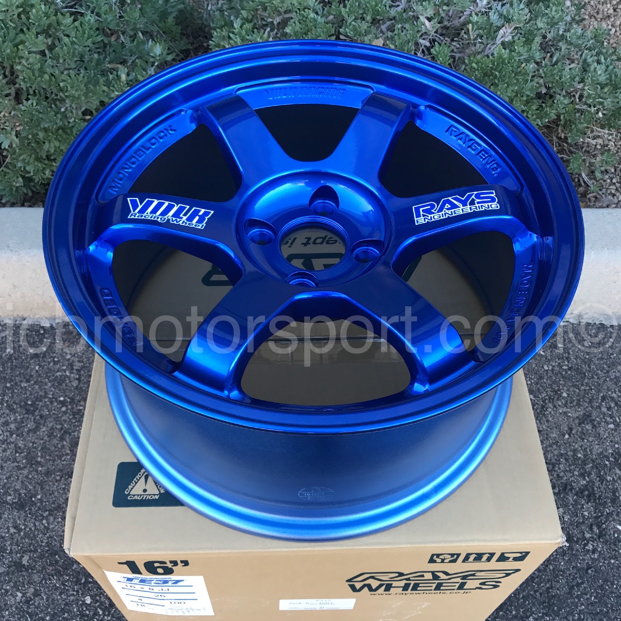 Rays Volk Racing TE37SL Hyper Blue Wheels 18X9.5 +38 Offset 5X120 ...