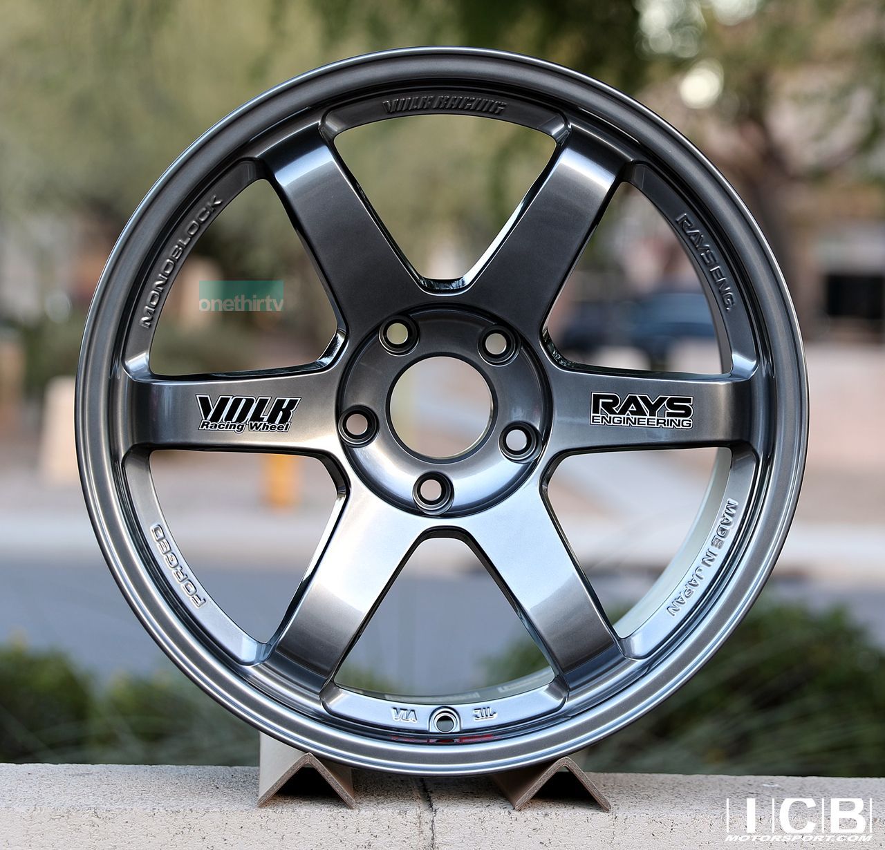 Rays Volk Racing TE37SL Tribute Edition HYPER RED Wheels 18X9.5 +22 ...