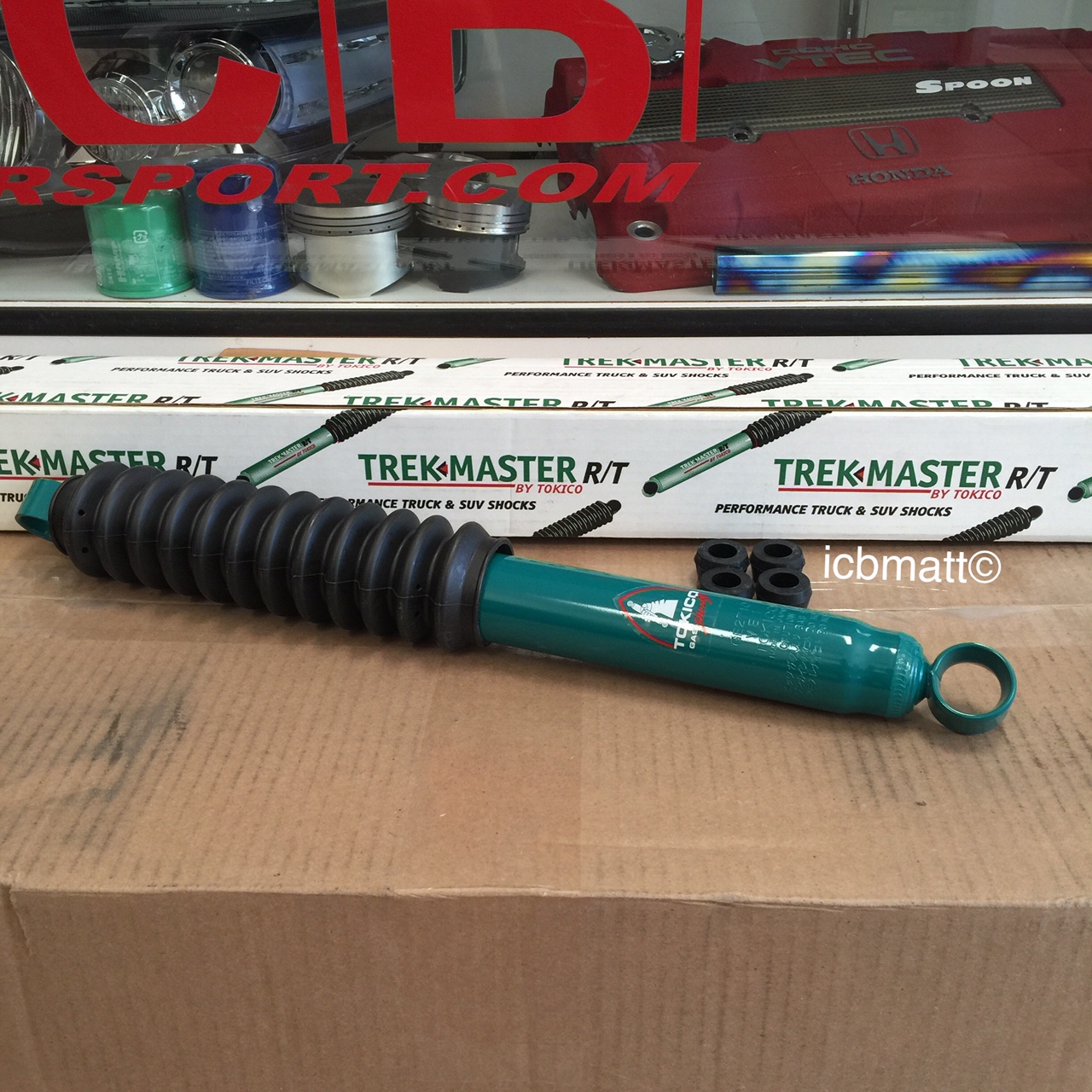 TOKICO TREK MASTER Rear Shock TOYOTA NISSAN MITSUBISHI CHEVY