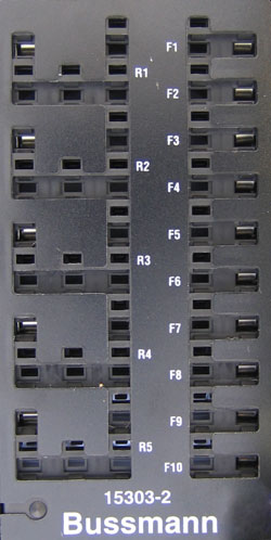 Bussmann 15305-2 RTMR, 10 Fuse + 5 Micro Relays Base w/cover