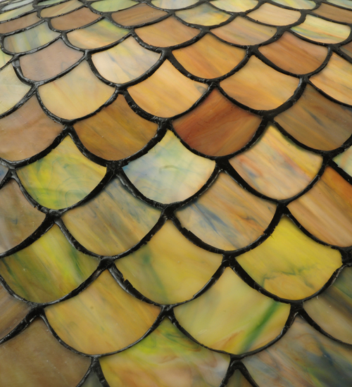 Variegated Fishscale Pendant Lamp