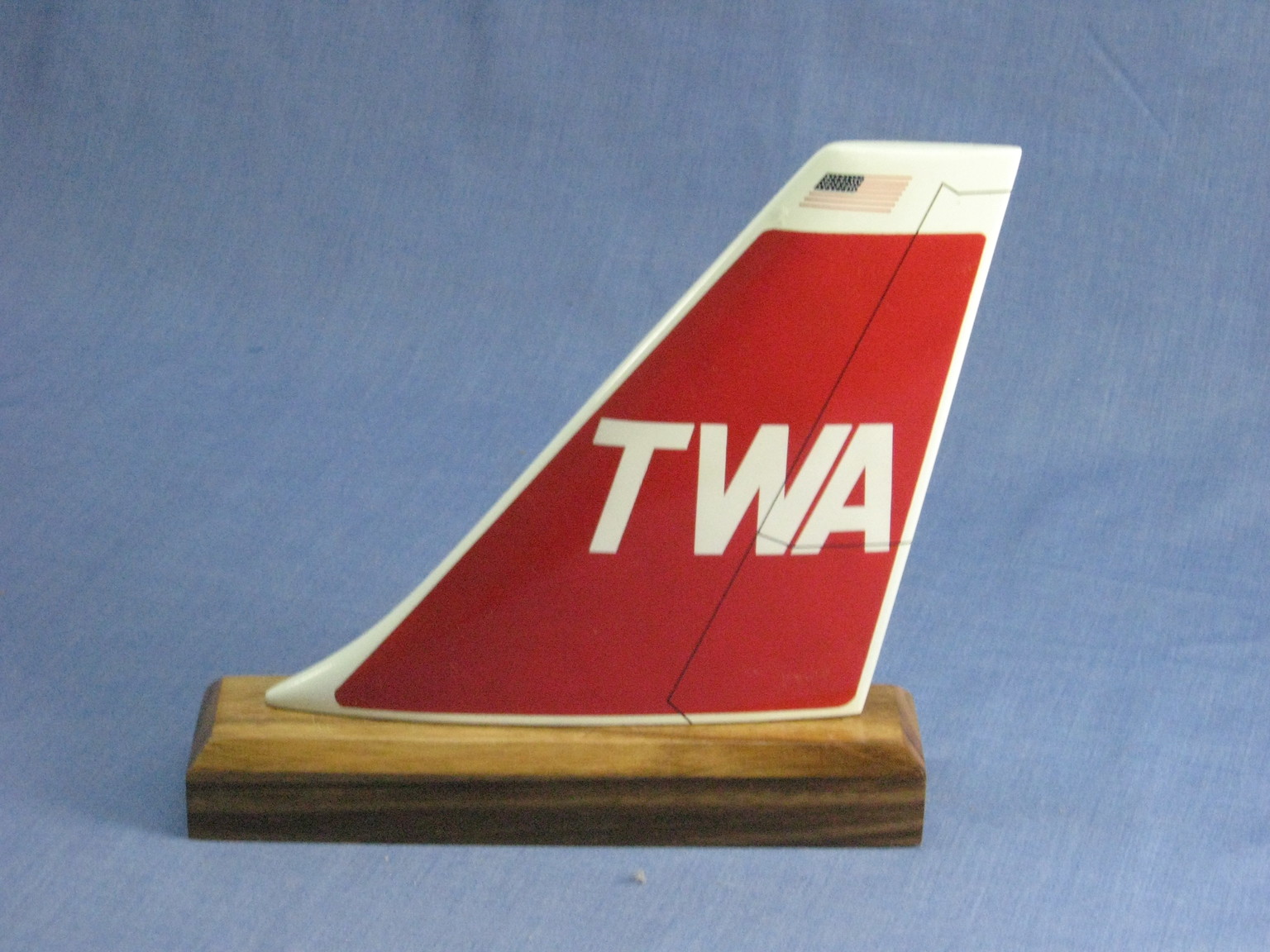 TWA Logo tails