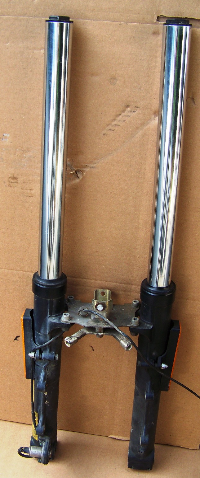 K100 4V (To 8/91) Complete Forks W/Lower Bridge