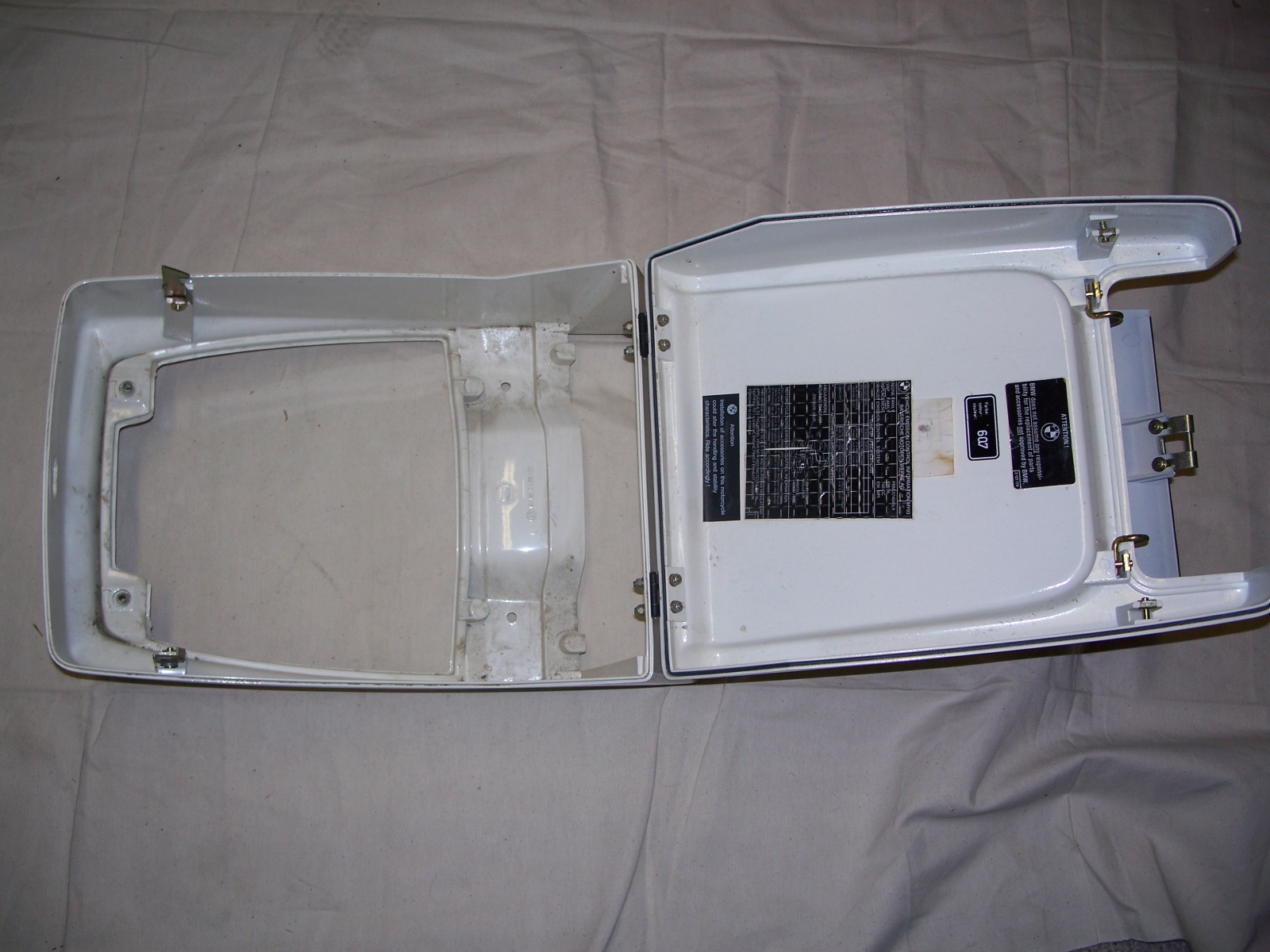 K75RT Police Radio Box, White