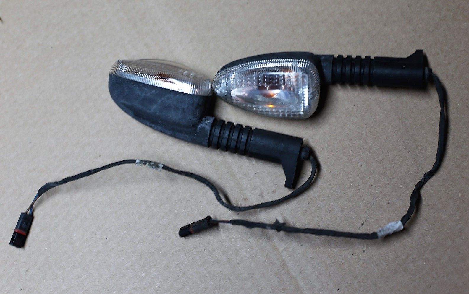 R1200GS/GS ADV & R1200R Left & Right Front Turn Signal With Mount