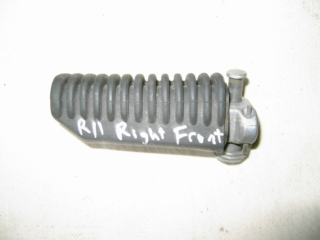 R850/1100R/RT/RS &R1150RT Right Front Footpeg W/Hardware