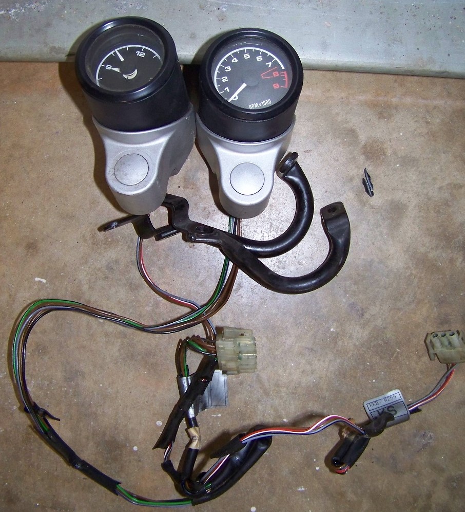 R850R & R1100R (Up to 1/97) Additional Instrument Tach & Clock Set