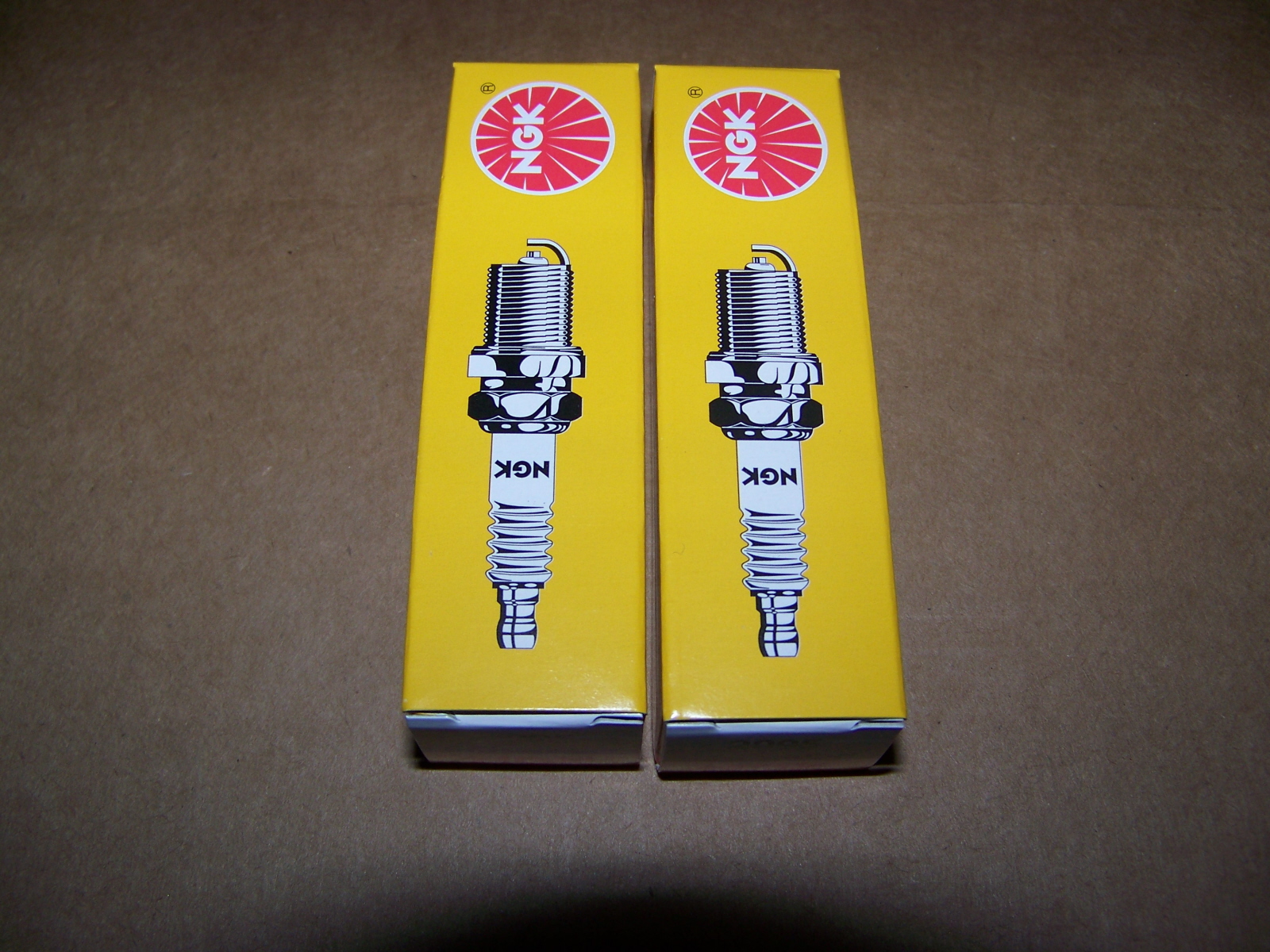 Set Of 2 New NGK BKR7EKC-N Spark Plugs