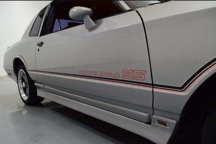 CHEVROLET MONTE CARLO 81-88 SS IROC DOOR CAPS 2 PIECES KIT