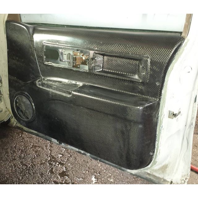 CHEVY IMPALA SS 94 95 96 CUSTOM SMOOTH "CARBON FIBER" FRONT DOOR PANELS