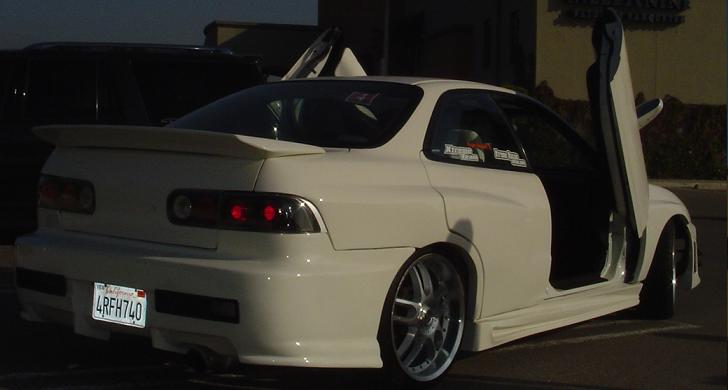 INTEGRA 94-01 4 DOOR WIDE BODY KIT 4 PCS