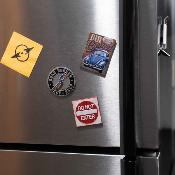 Road Runner Looney Tunes Embossed Tin Sign - Toolbox Magnet