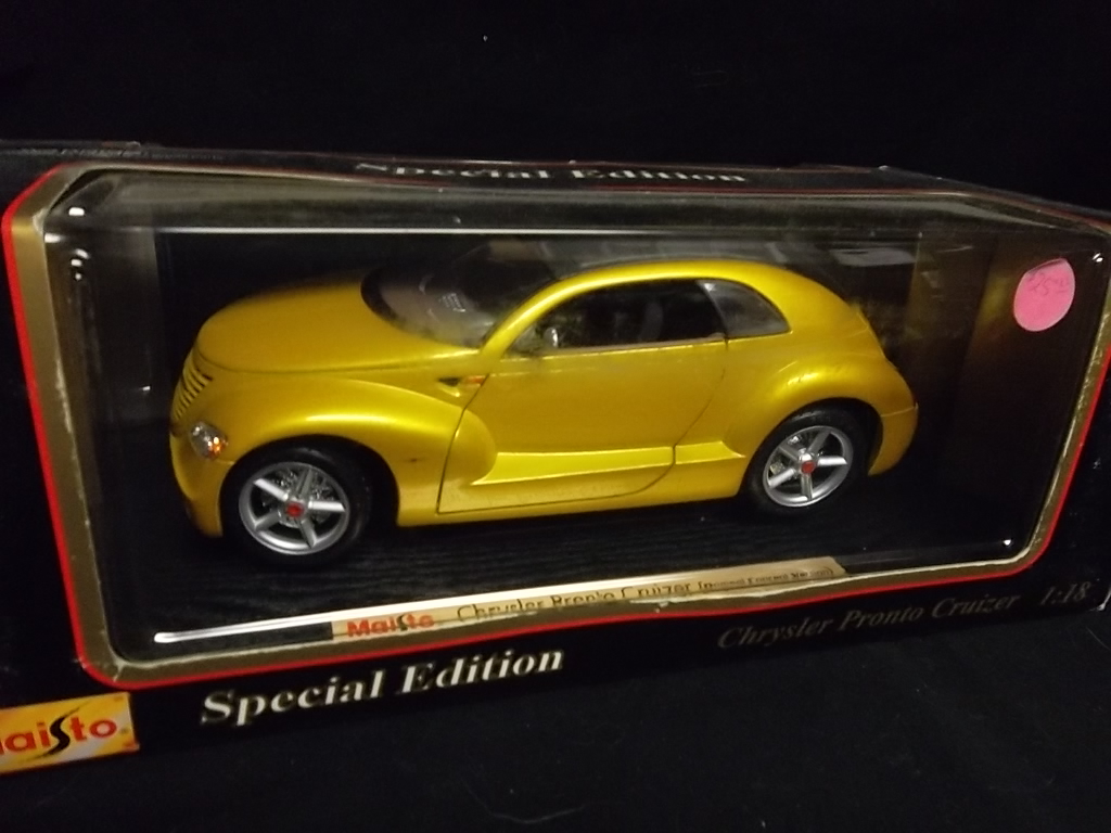 Maisto 31870 -- Chrysler Pronto Cruizer (Original Concept Version) 1:18 ...