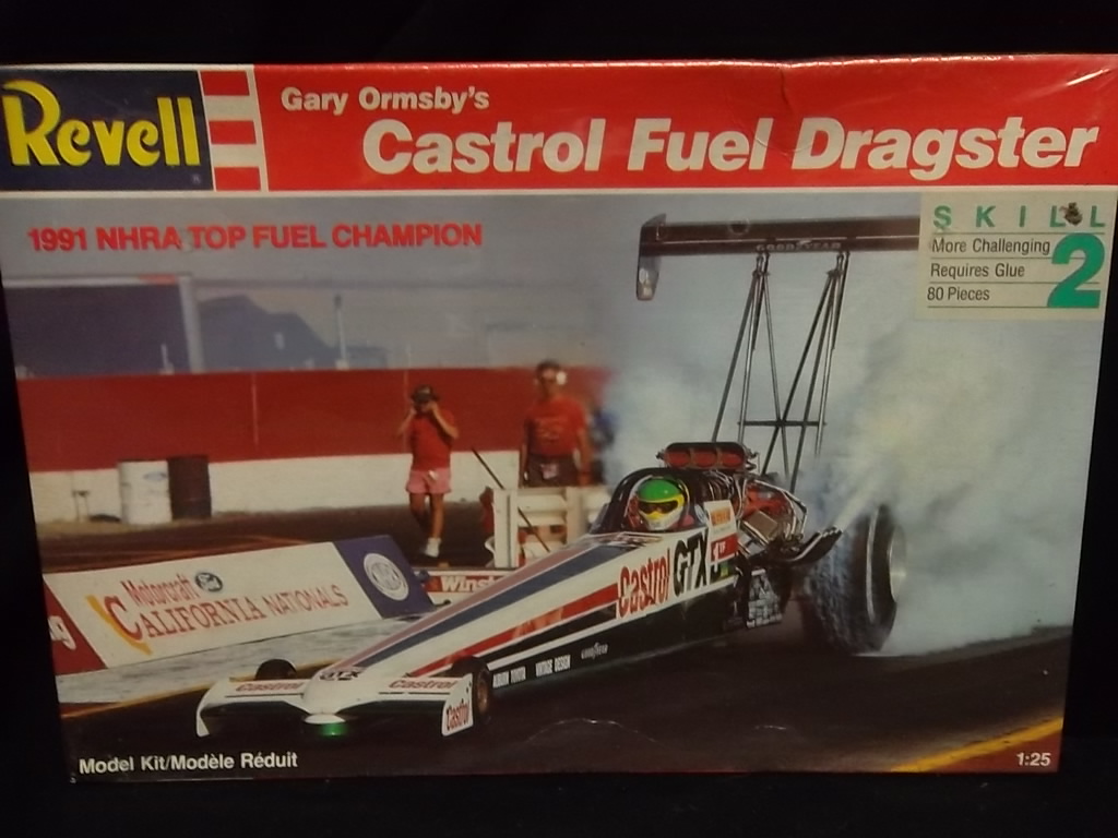 Revell 7425 -- Gary Ormsby's Castrol Fuel Dragster 1:25