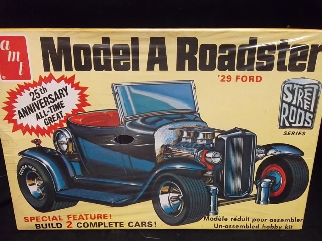 AMT A129 -- '29 Ford Model A Roadster / Build 2 Complete Cars 1:25