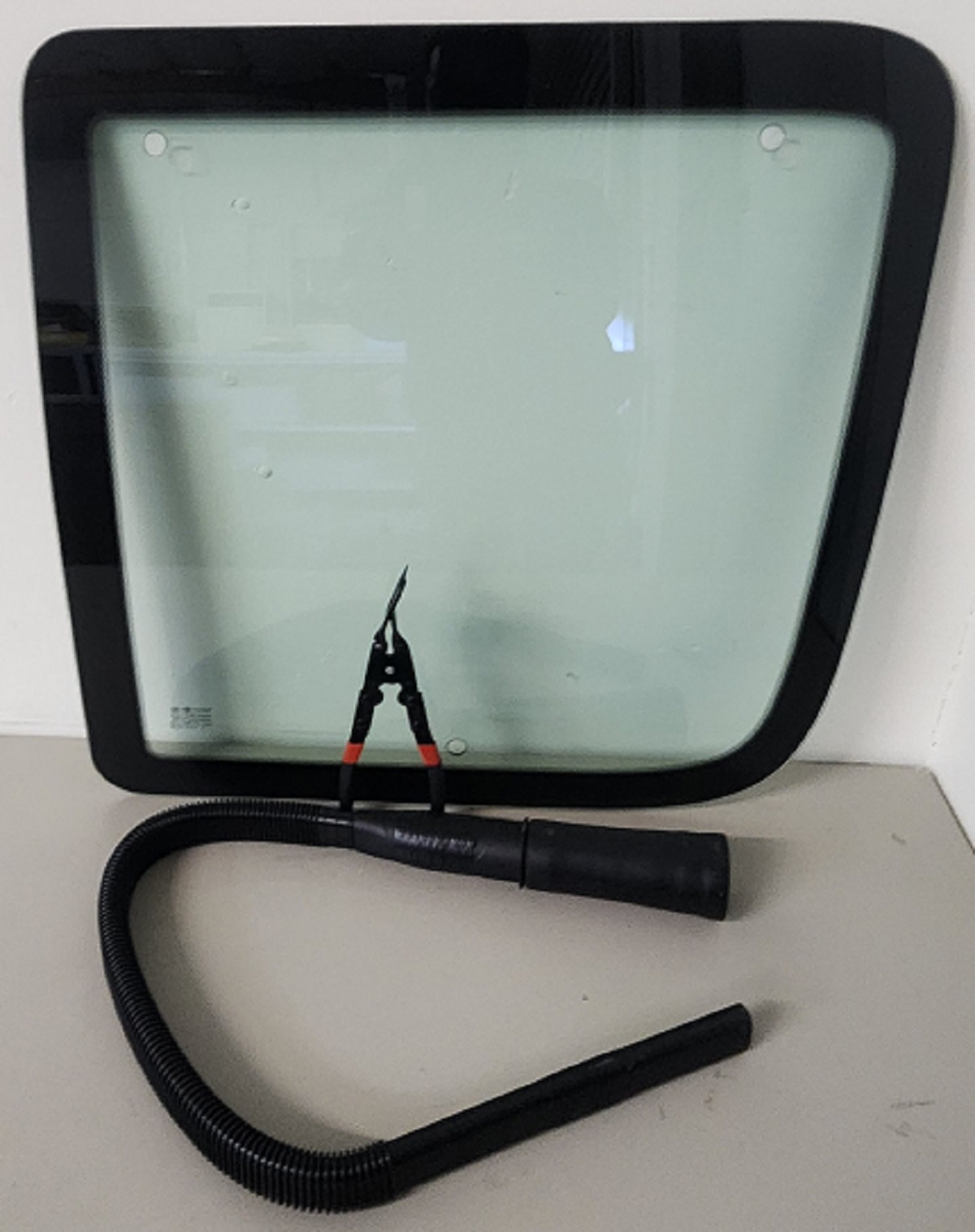 DIY Front Glass Passenger Side Window Ford Econoline 3 Door Van 1999 ...