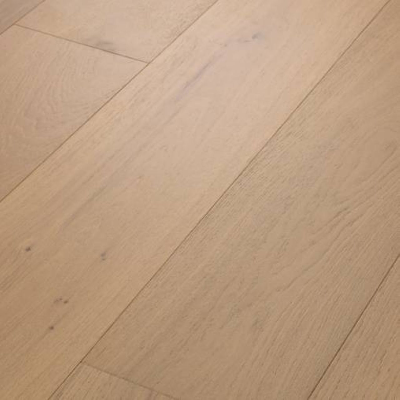 Chateau Oak: Anderson Hardwood|Courtyard in Wirebrushed Finish