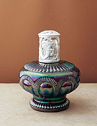 Zipper Aubergine La-Tee-Da Fenton Art Glass Fragrance Effusion Lamp