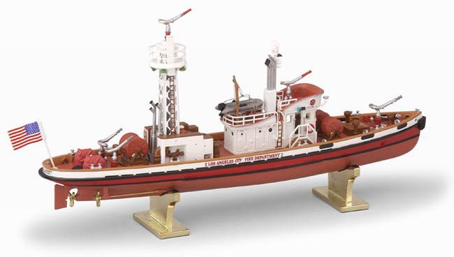 Code 3 1/136 Los Angeles Resin Fireboat #2 (13201)