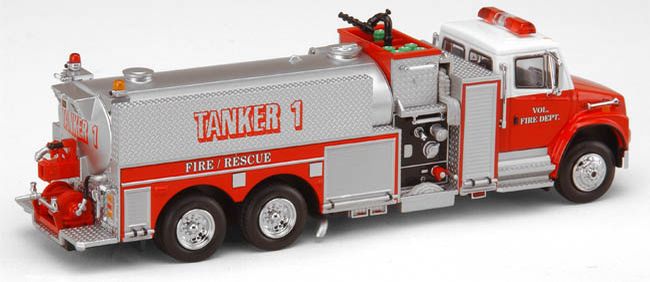 Code 3 2004/2005 C3CC Membership Freightliner Tanker 1 (12630)